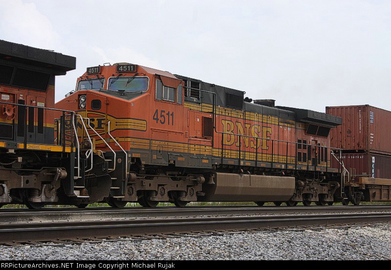BNSF 4511